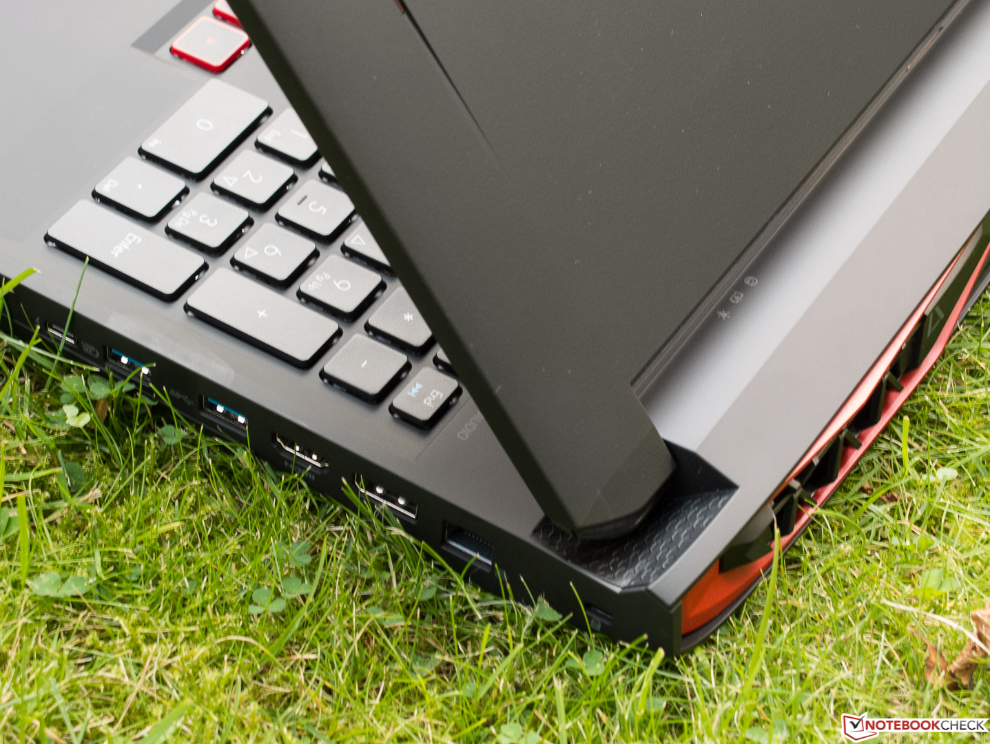 Acer Predator 17 G9-793 笔记本电脑简短评测 - Notebookcheck