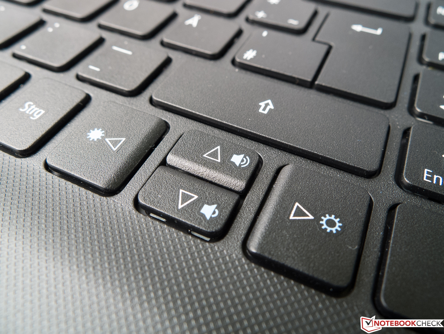 Acer TravelMate P257-M-56AX 笔记本电脑简短评测 - Notebookcheck CN