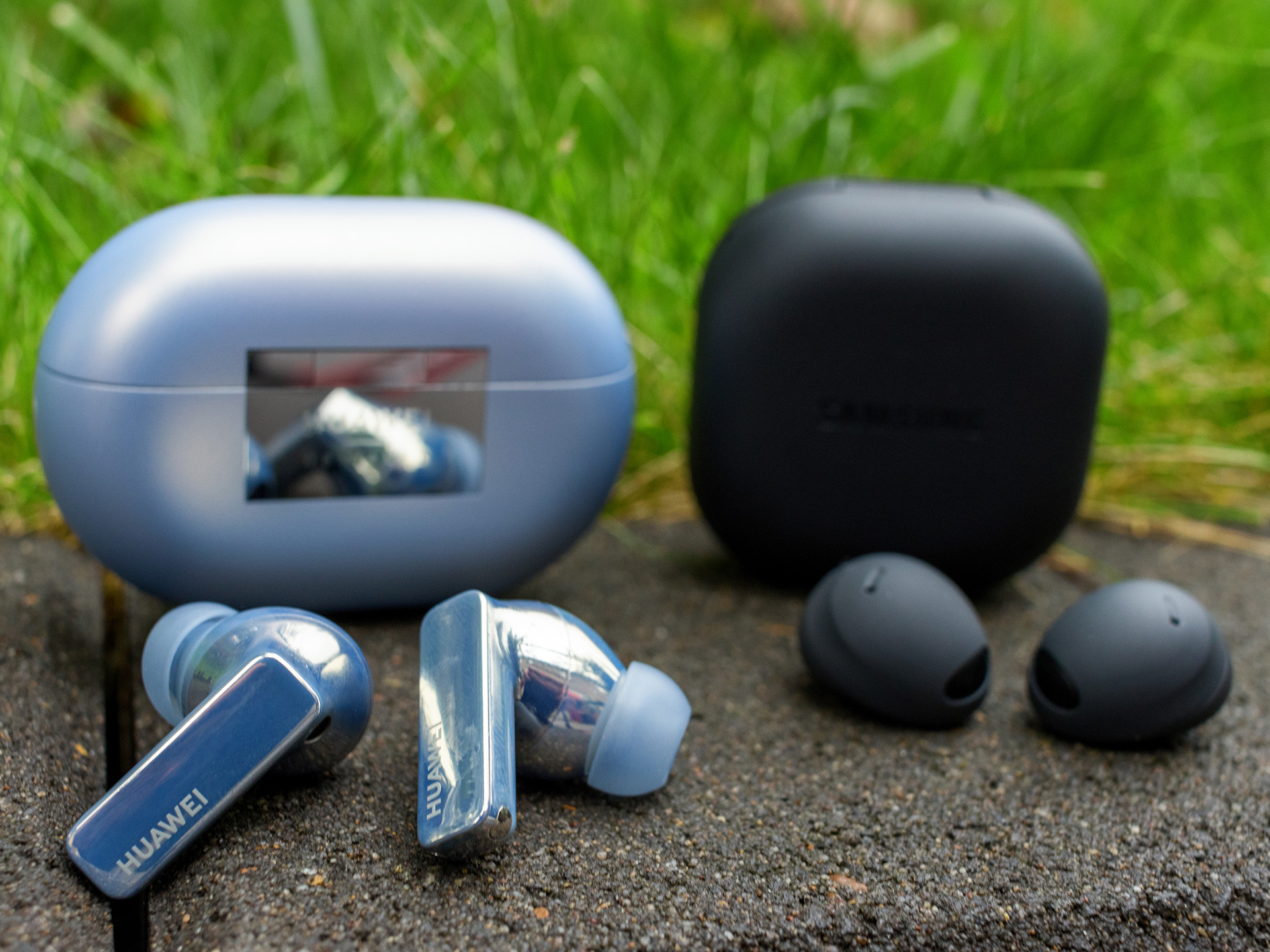 比较评论。三星Galaxy Buds2 Pro vs. 华为FreeBuds Pro 2 - Notebookcheck CN