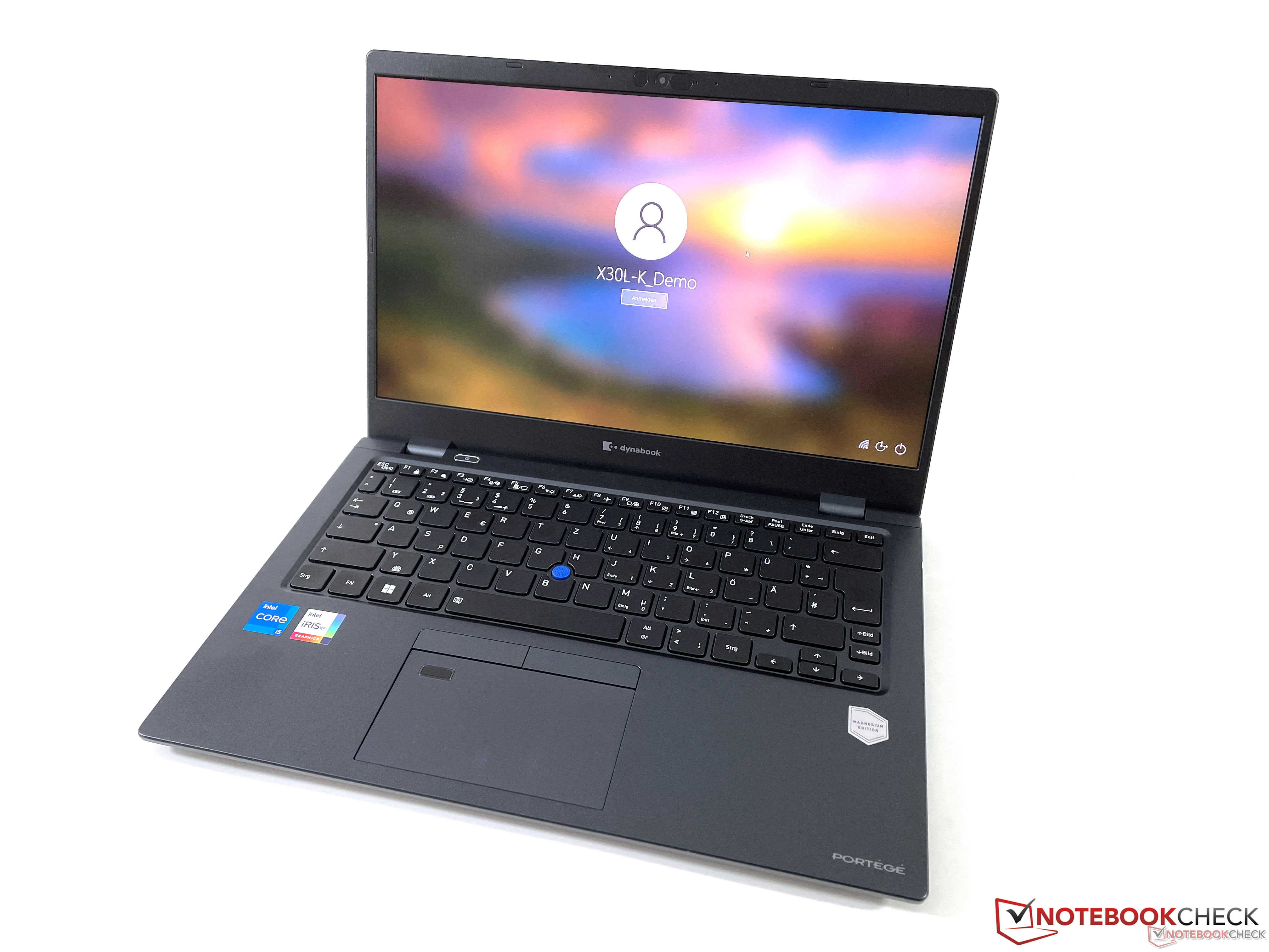 Dynabook Portégé X30L-K-139评测 - 商务笔记本电脑仅重900克 - Notebookcheck CN