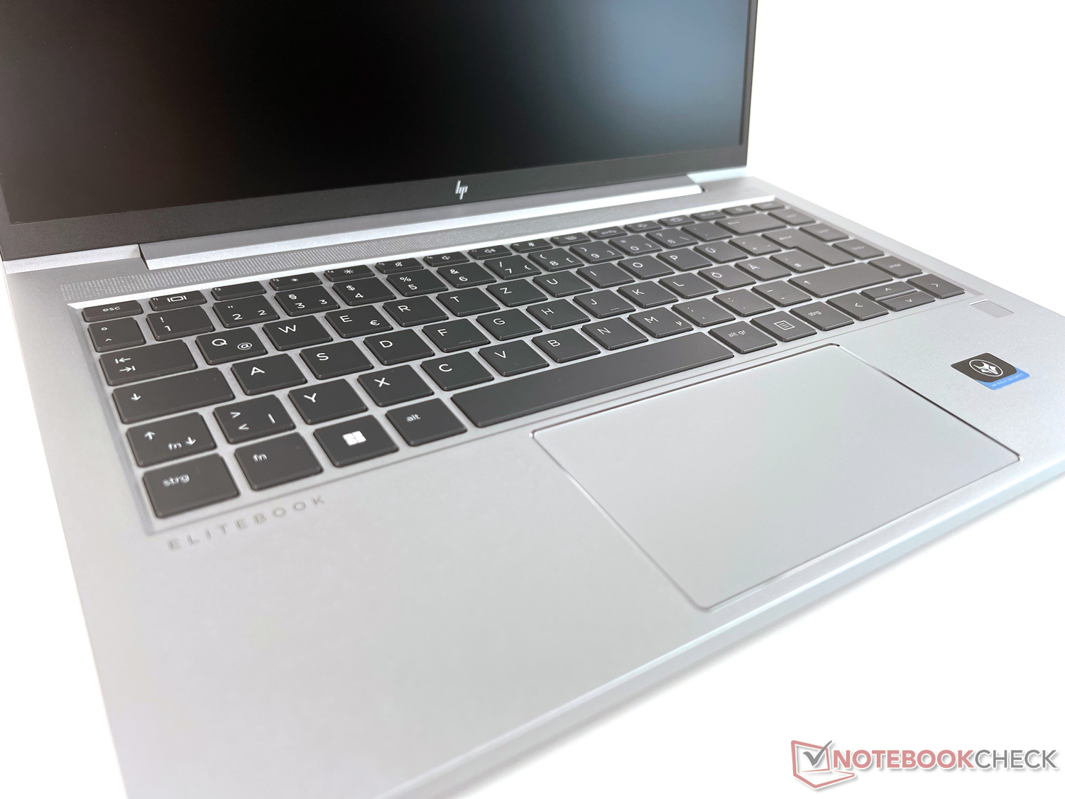 惠普EliteBook 645 G9笔记本电脑评论：一个紧凑和强大的办公笔记本电脑与（未使用）的潜力 - Notebookcheck