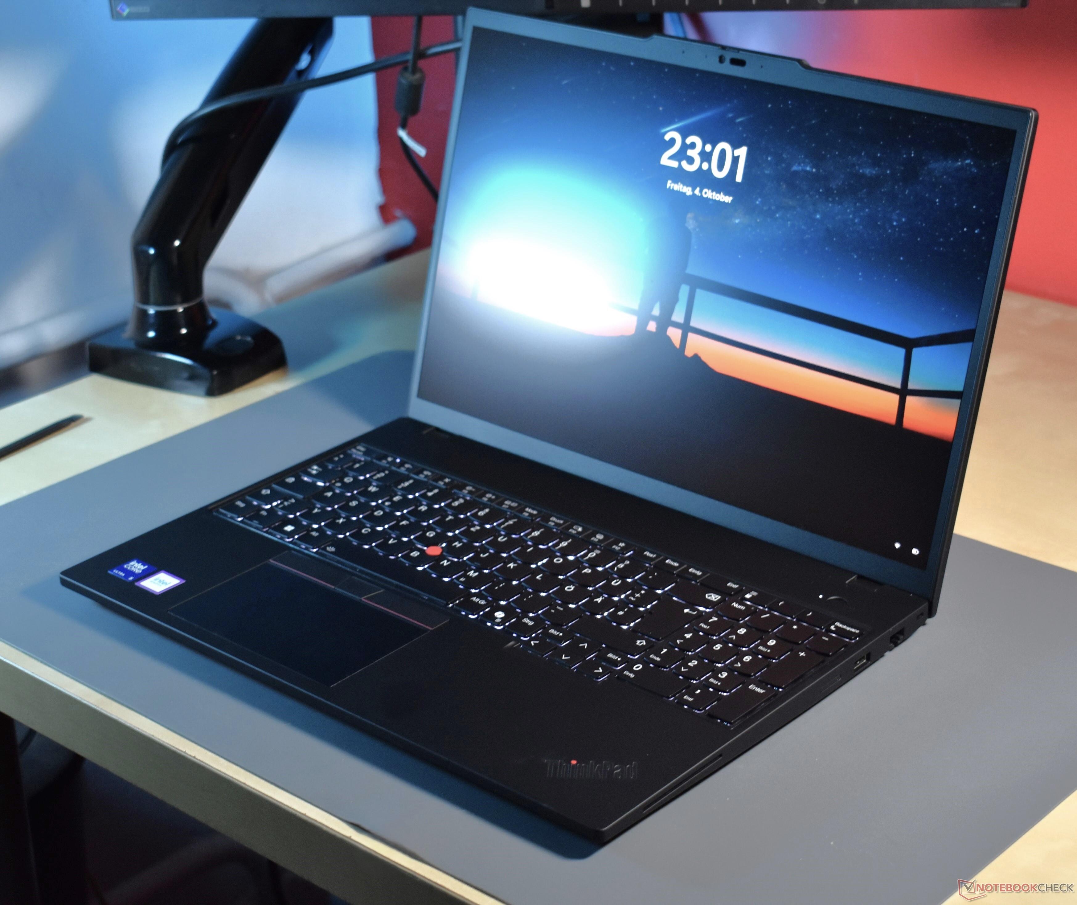 联想 ThinkPad T16 Gen 3 笔记本电脑评测：大屏幕、大电池，但性能一般 - Notebookcheck