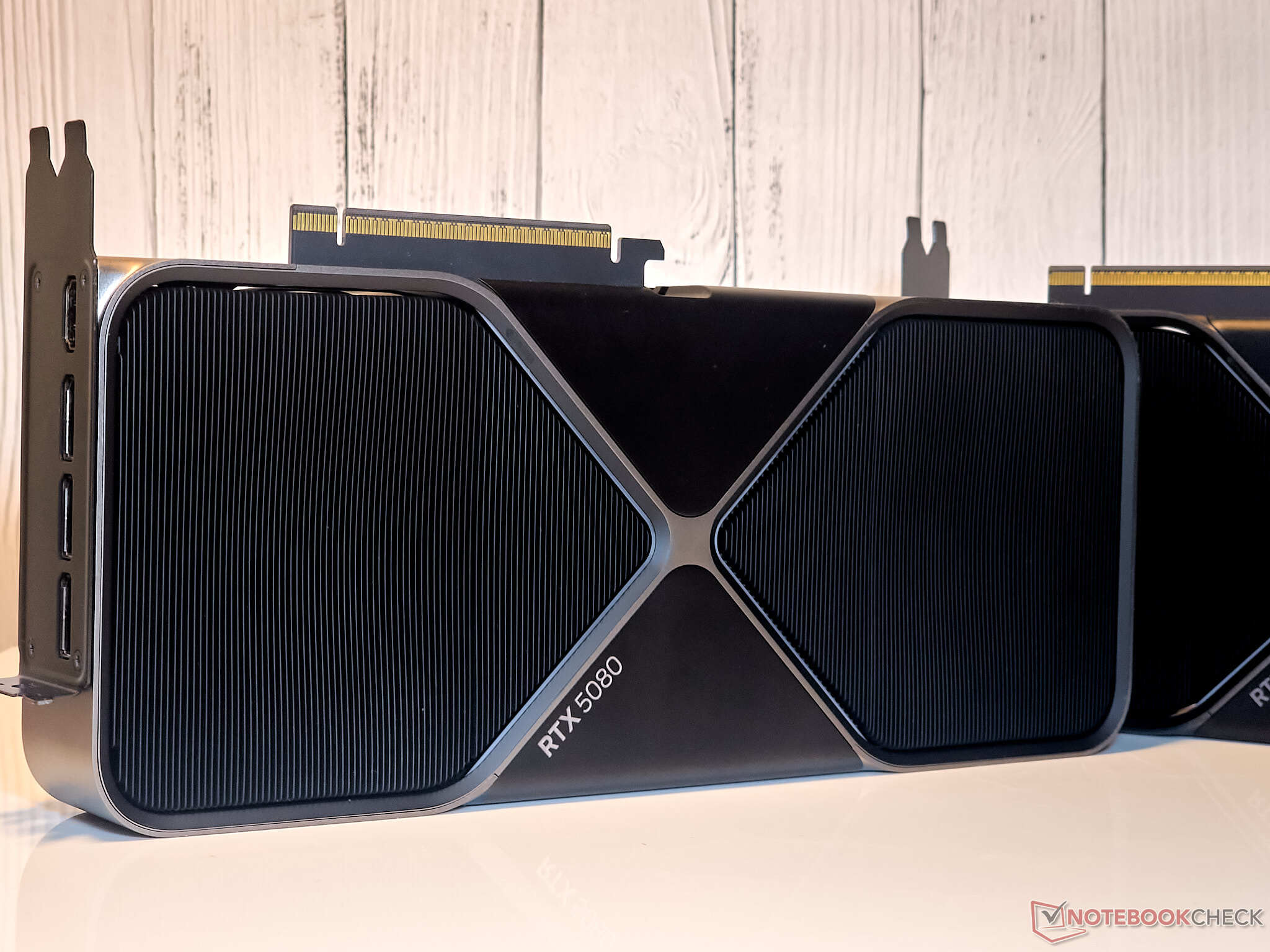 NvidiaGeForce RTX 5080 Founders Edition 评论：999美元显卡让RX 7900 XTX变得多余 ...