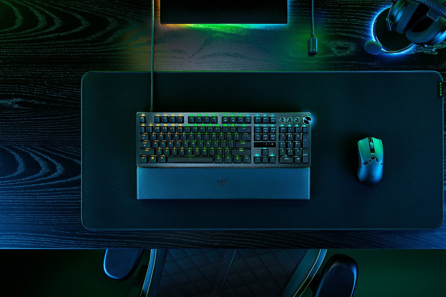 Razer Huntsman V3 Pro 评测：实用的竞技游戏功能，高昂的价格 - Notebookcheck