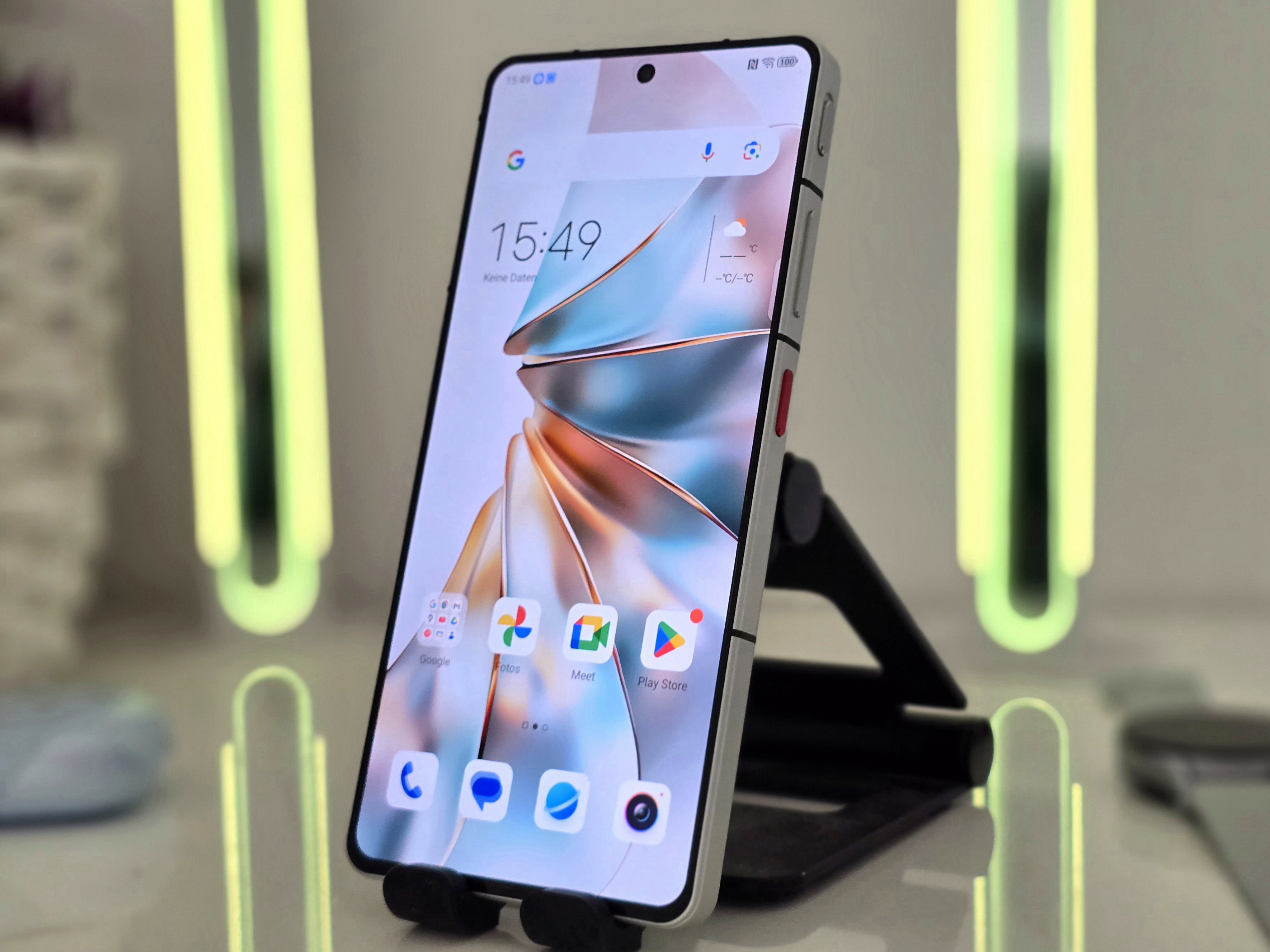 努比亚 Z60S Pro 评测：配备 35 毫米主摄像头的旗舰杀手级智能手机 - Notebookcheck