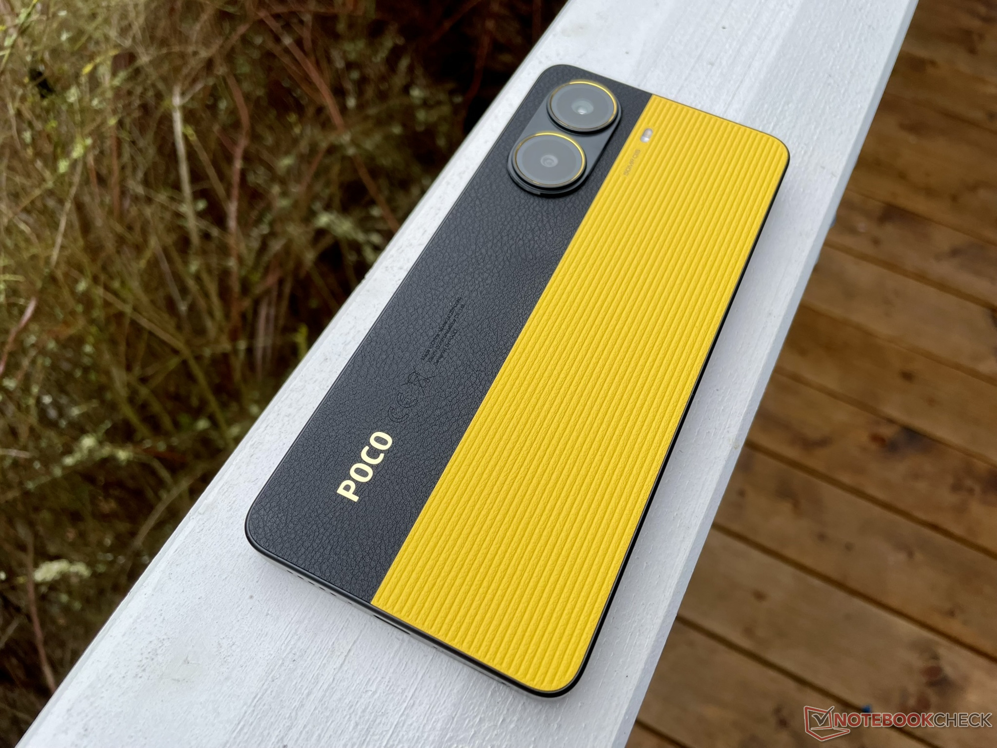 小米 Poco X7 Pro 智能手机评测：Dimensity 8400-Ultra 首次亮相，软件更新至 2029 年，售价不到 400 ...