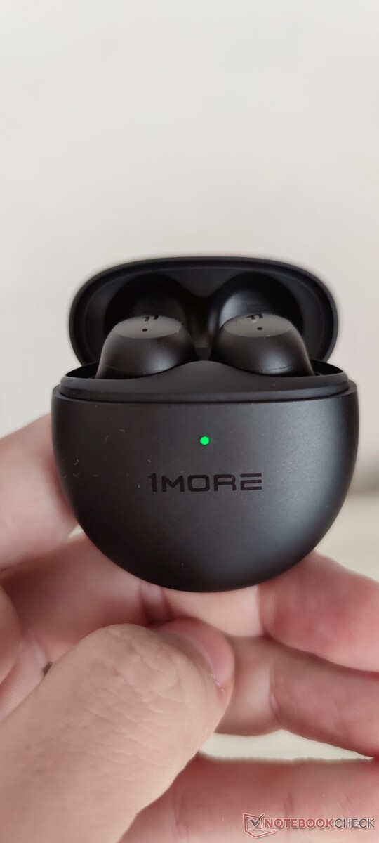 1MORE ComfoBuds Mini上手。TWS世界中的小巨人 - Notebookcheck