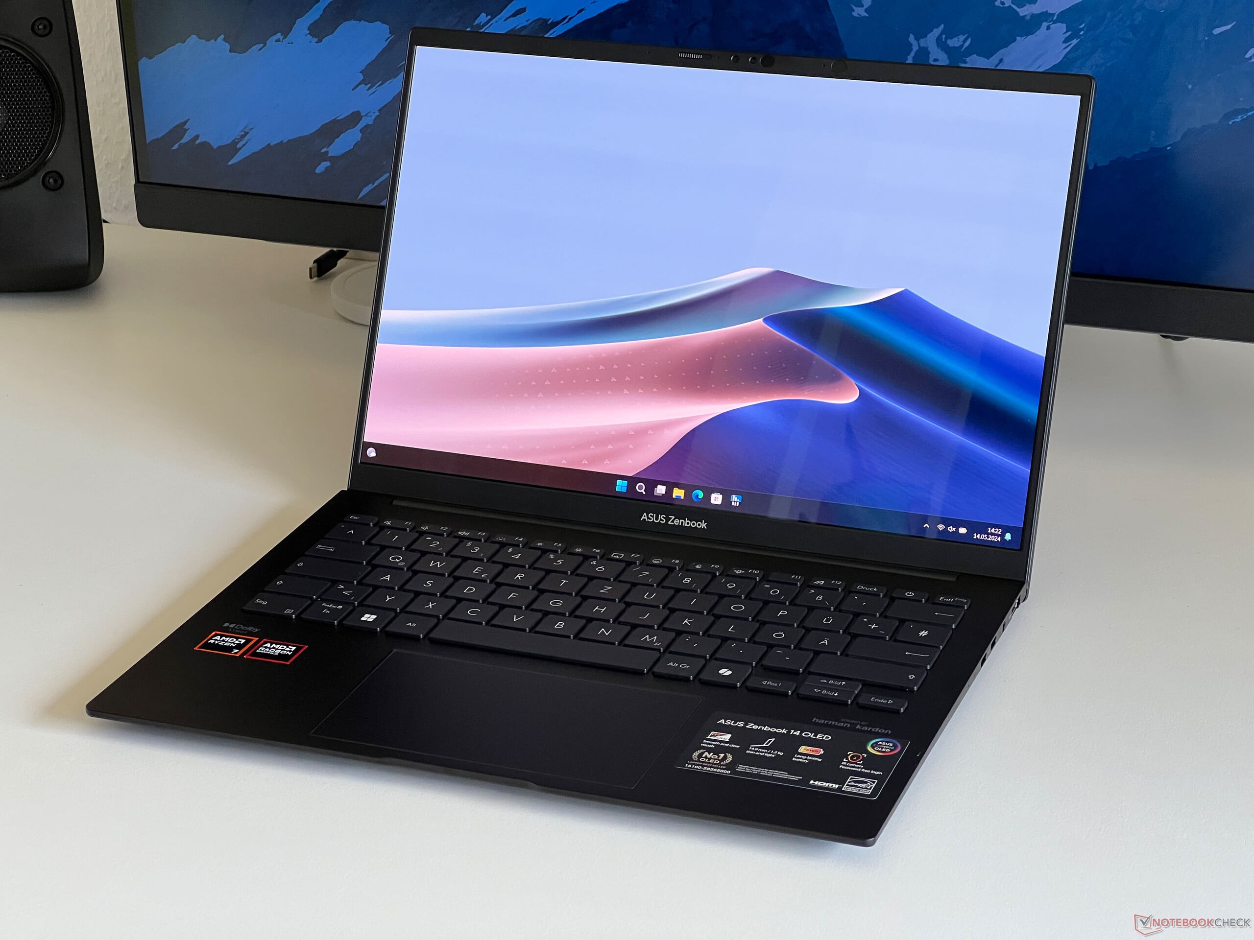 华硕 Zenbook 14 OLED 评测 - AMD 版 Zenbook 配备了较弱的 1080p OLED 屏幕 ...