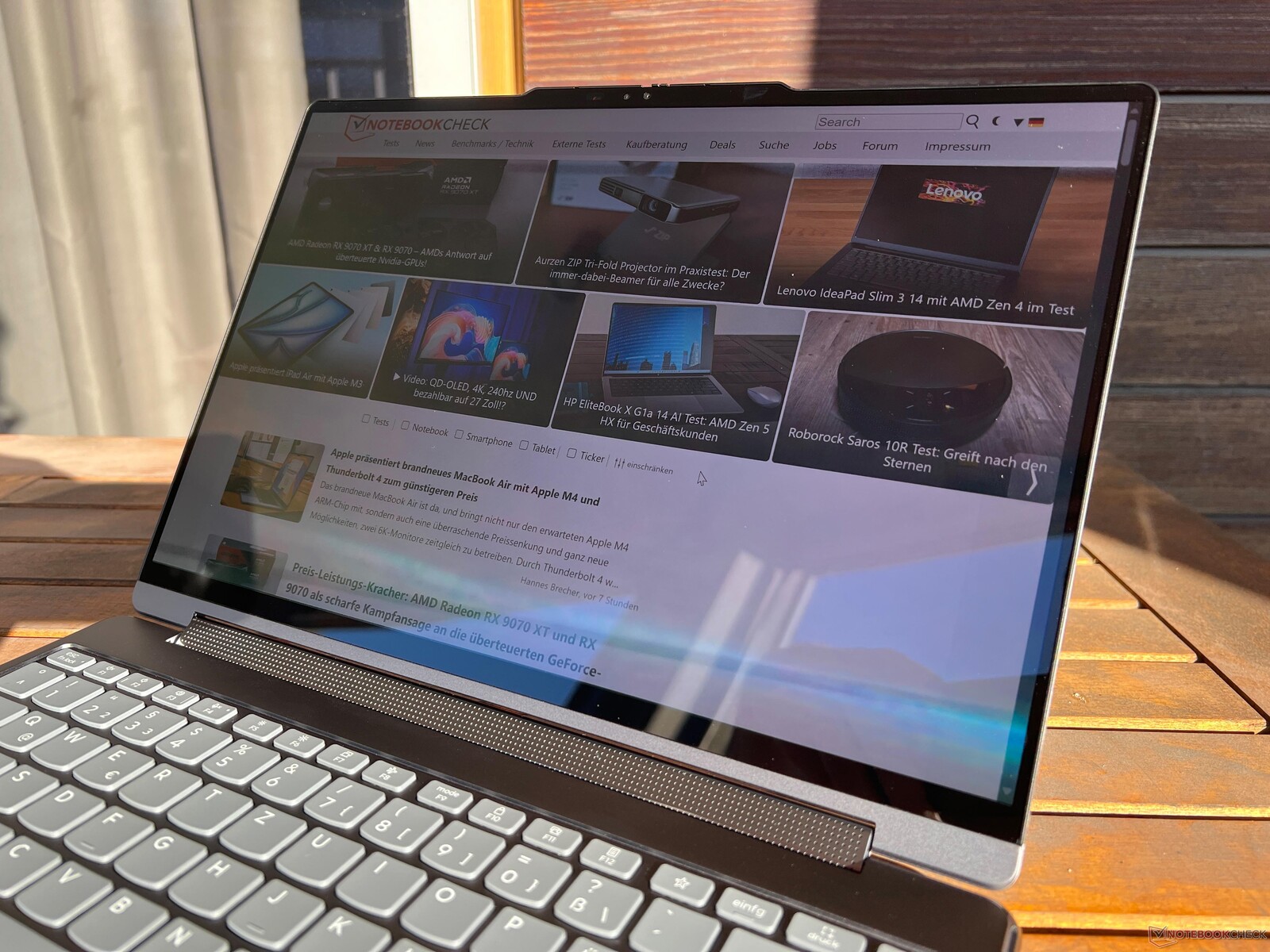 联想 Yoga 9 14 2in1 G10 评测--高端敞篷车因 4K OLED 显示屏疲软而受挫 - Notebookcheck