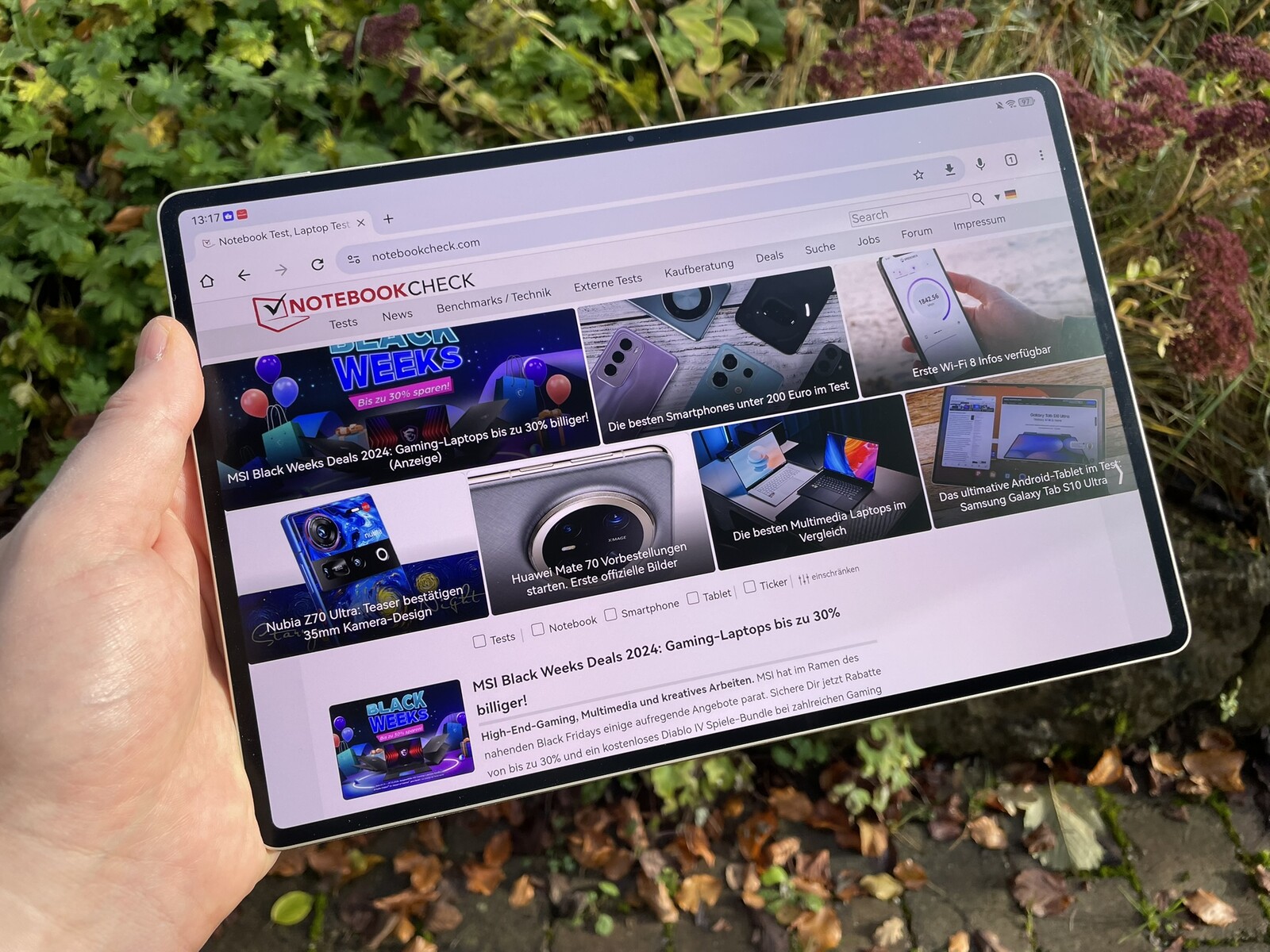 华为 MatePad Pro 12.2 (2024) 评测--配备磨砂显示屏和强大功能的 12.2 英寸平板电脑 - Notebookcheck